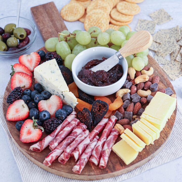 Small Charcuterie Board - Wholly Tasteful